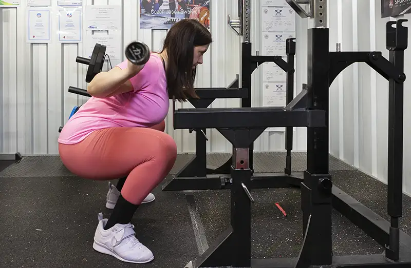 7 Key Benefits of the Low Bar Squat for Powerlifting